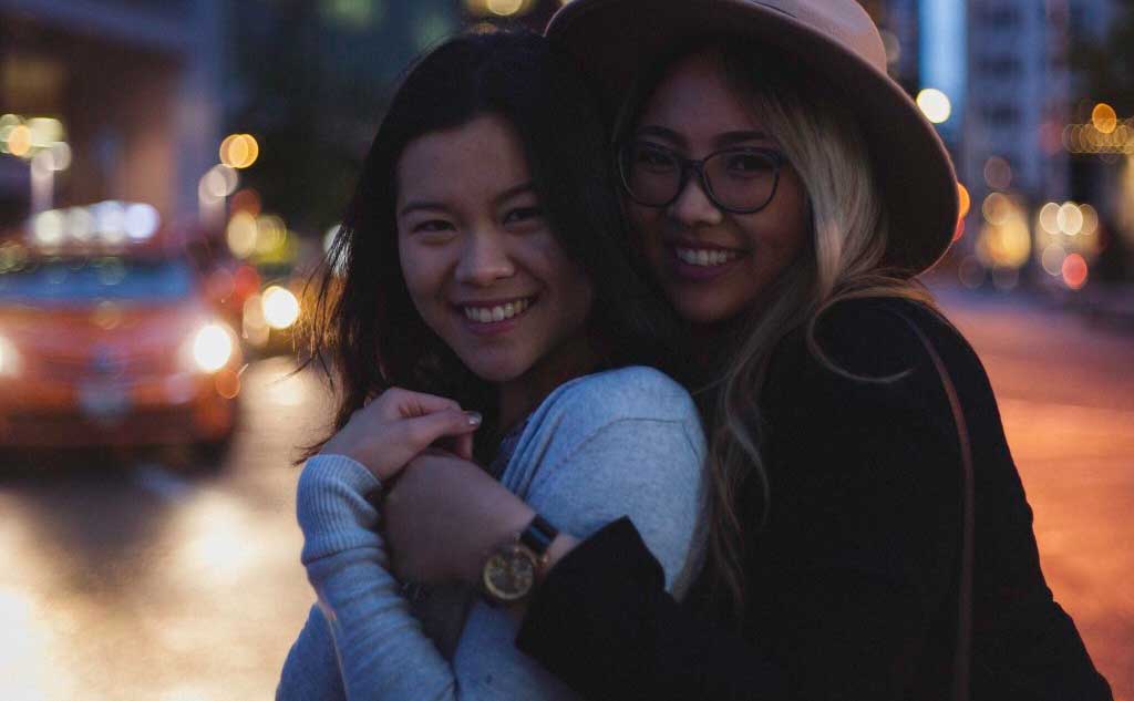 Signs You are a Good Friend - Amora V