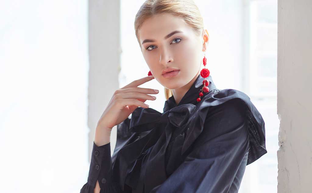 Top 10 Qualities that Define a Classy Woman - Amora V LIfestyle